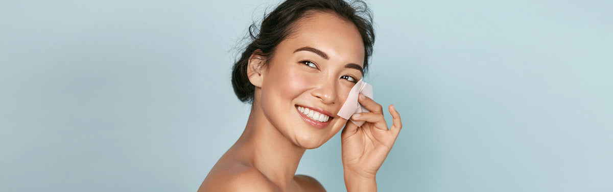 How to Control Oily Skin – Simple Steps for a Shine-Free Glow – Solvaderm